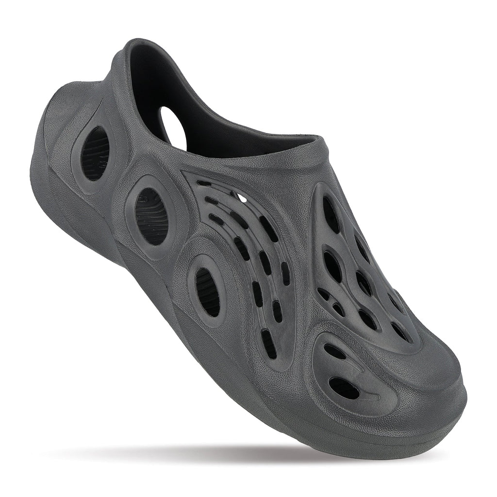 Buy Walkaroo Mens Superclogs WC8710 Dark Grey Online at Best Price in ...